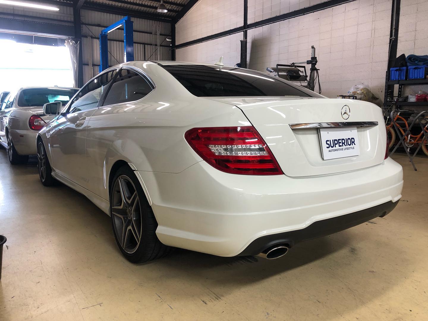 SUPERIOR Auto Collision Repair | 福岡 輸入車 SUPERIOR (スーペリア) ｜中古車販売・鈑金塗装･内装 ...